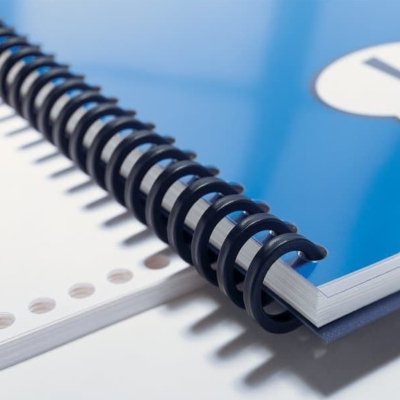 GBC Navy ProClick® 5/16" Binding Spines 3:1 pitch, 100 pieces - 2514701G